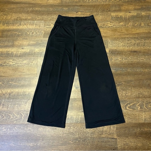 Fabletics | Pants & Jumpsuits | Fabletics Straight Wide Leg Pant Womens ...